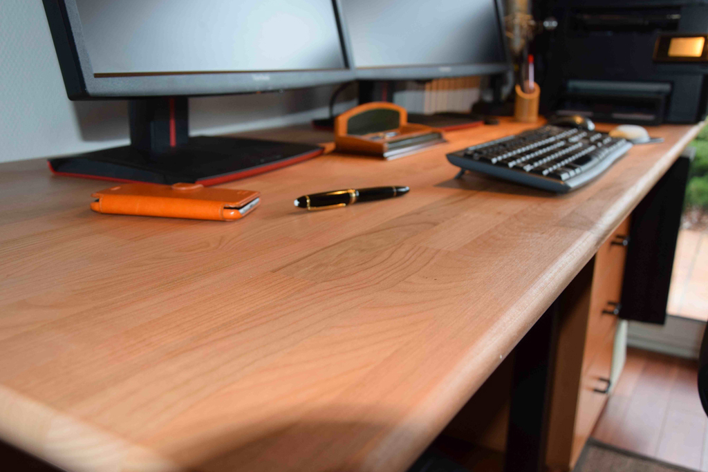Furnishing of a custom desk