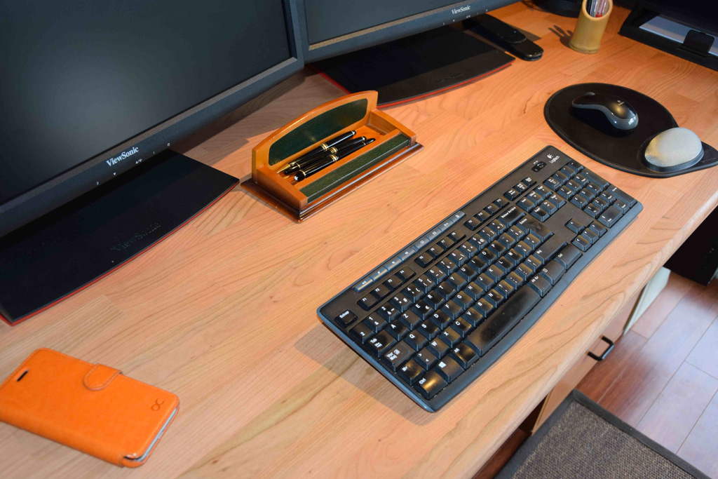 Furnishing of a custom desk